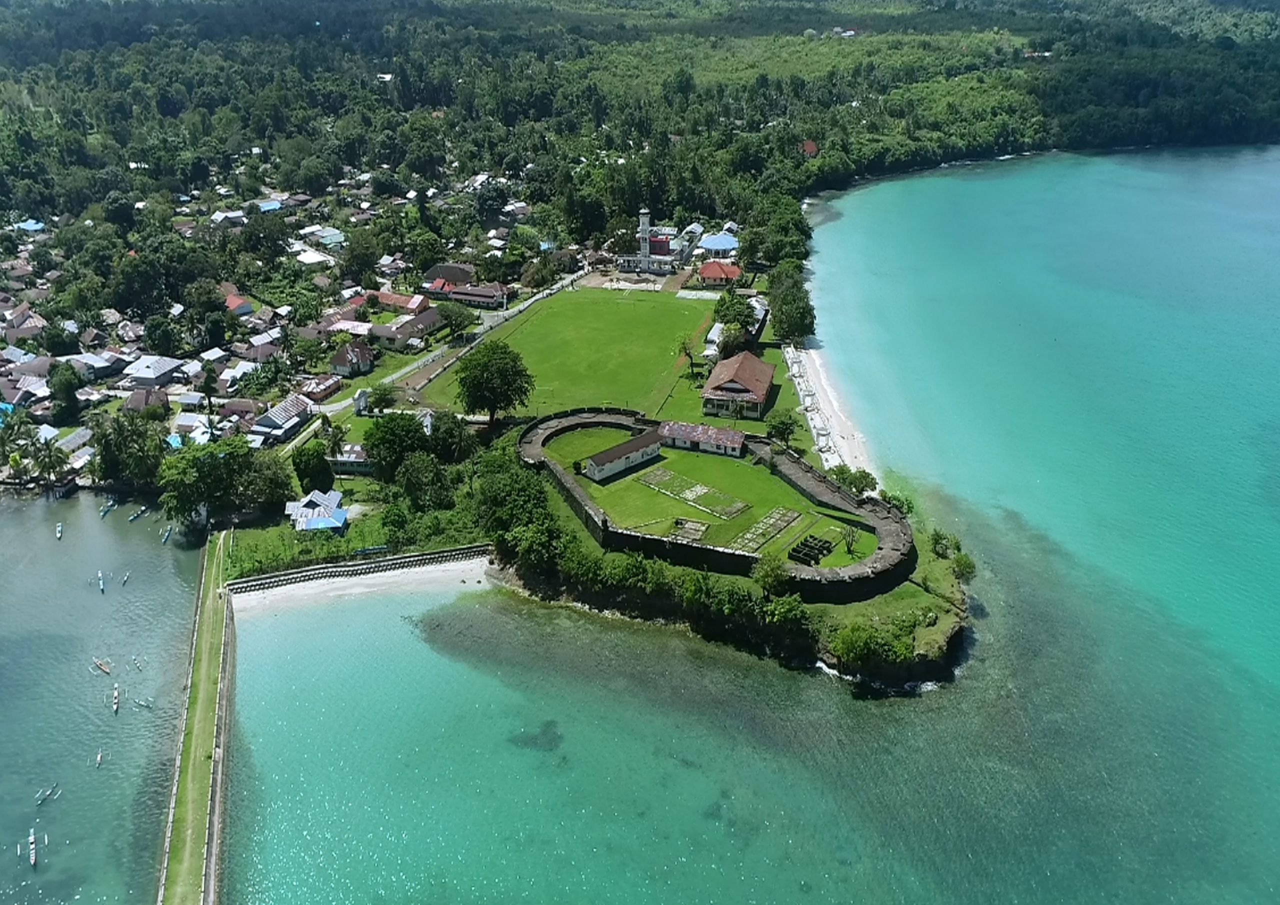 Benteng Duurstede, Peninggalan Belanda di Saparua – Nebtov fact